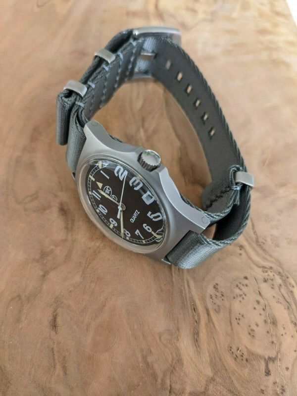 CWC G10 Military Watch - W10 - Royal Army Issue 1998 - Very Rare Year ...