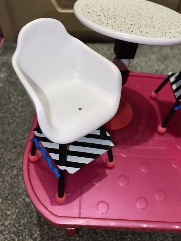 Lol Surprise Dolls House Furniture - Table & Chairs | #69900914